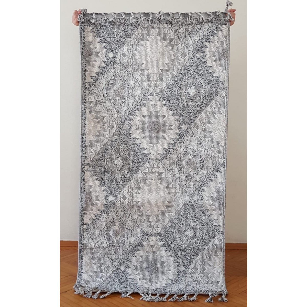 Купить серый хлопковый ковер на пол серии Ravi в интернет-магазине ...